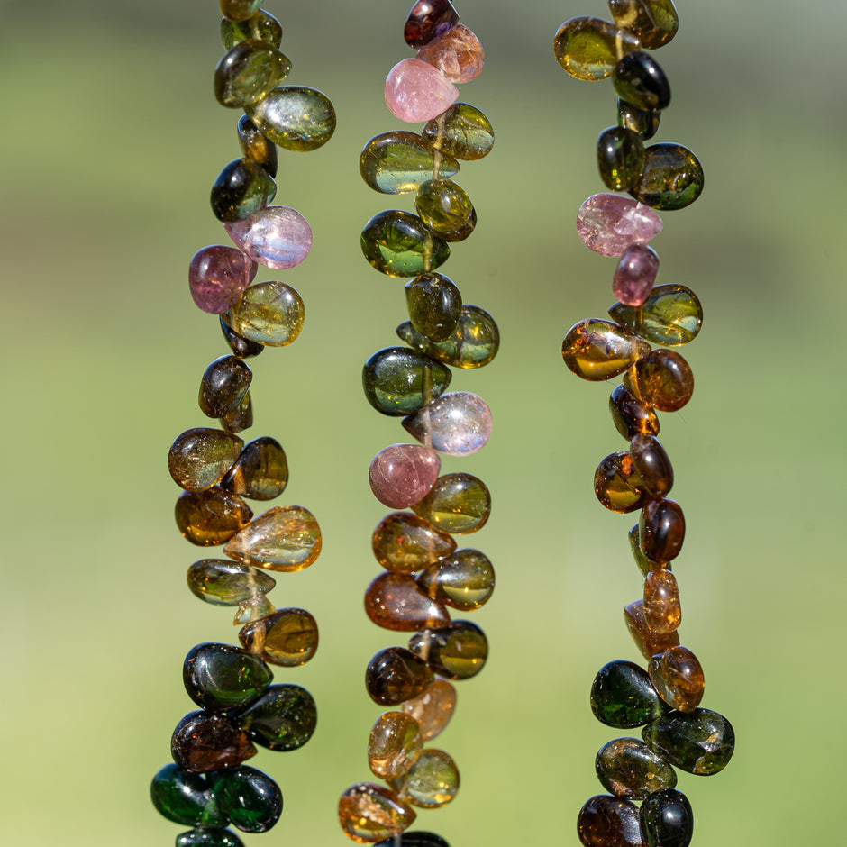 Perles en pierres et apprêts pour la création de bijoux – De fil en pierres